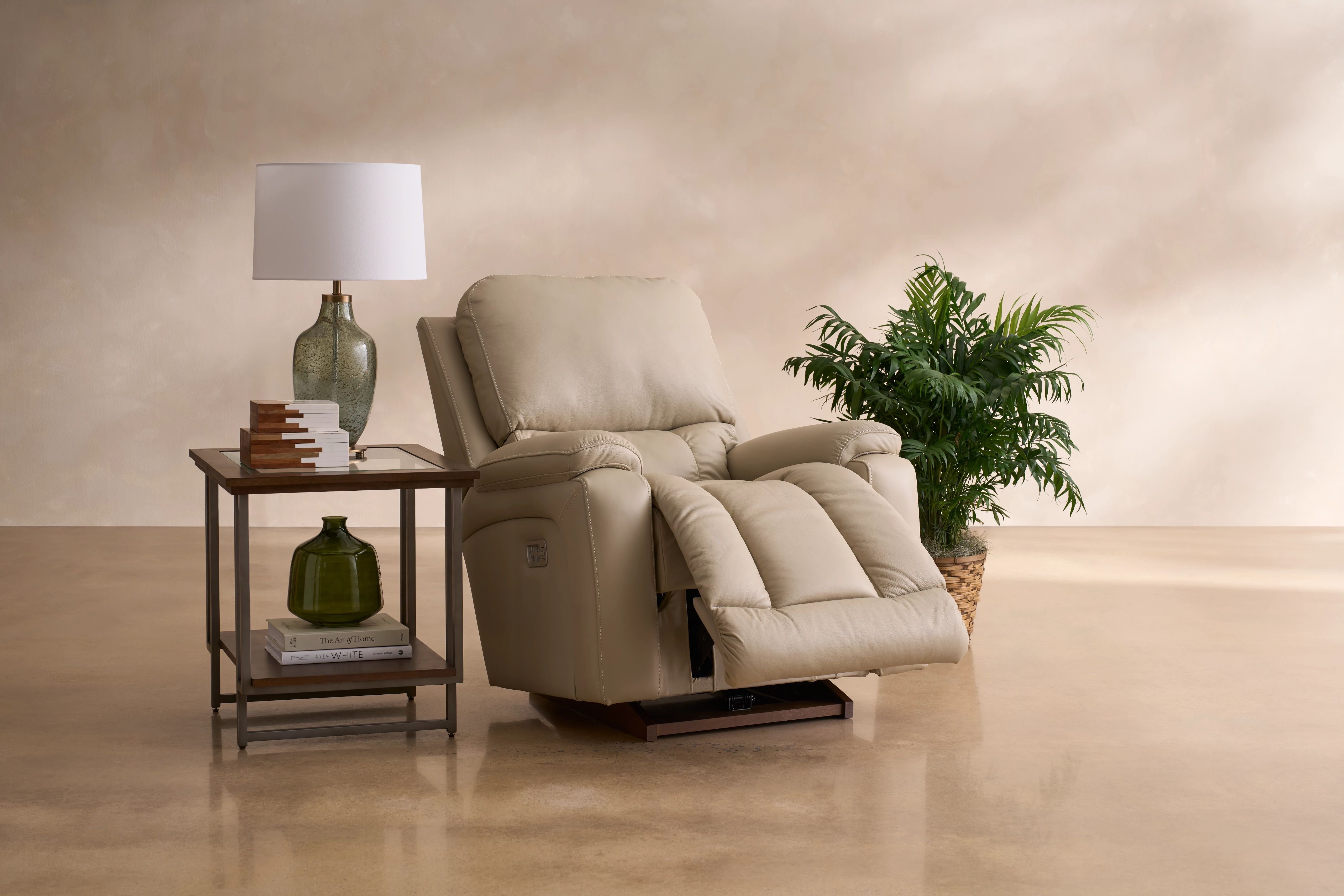 What is a Recliner Chair? Everything You Need to Know
